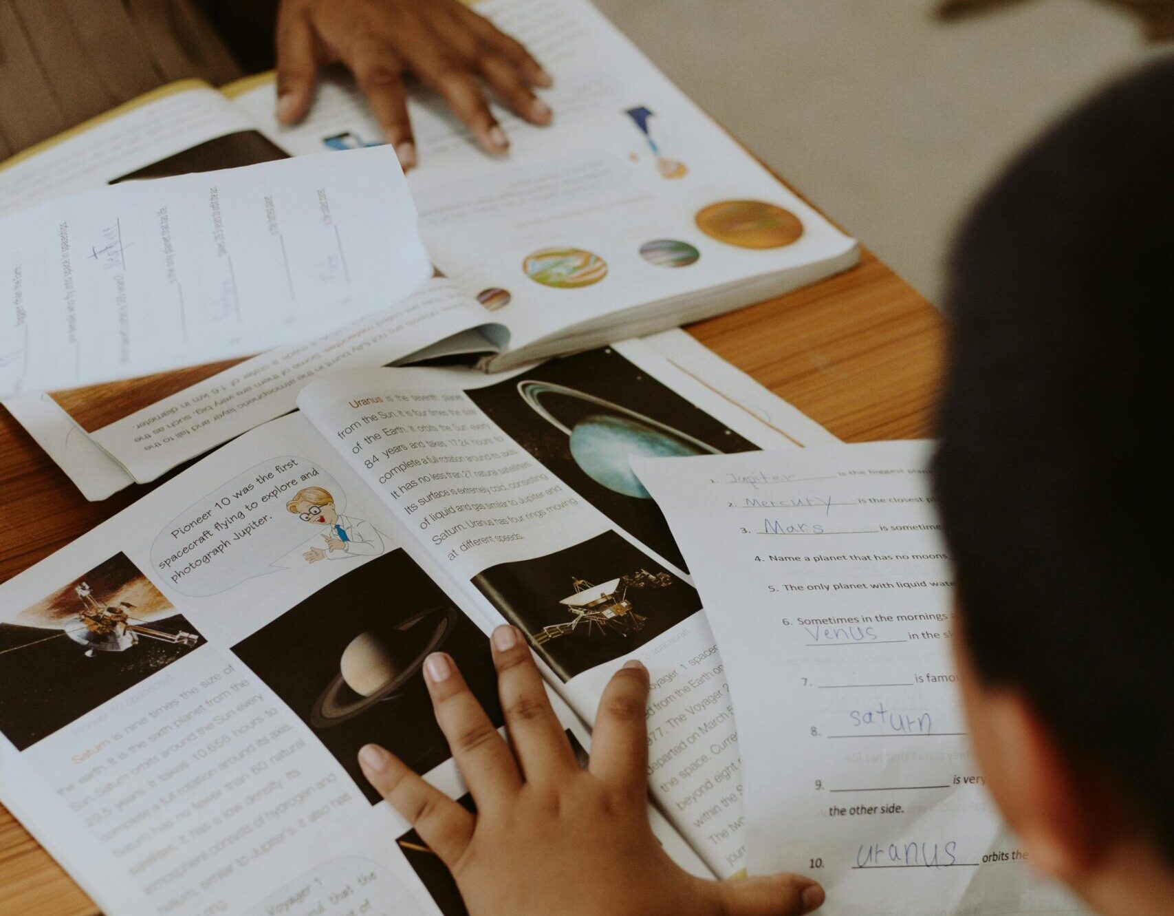 Tips Membangun Budaya Literasi di Sekolah Dasar Tips Membangun Budaya Literasi di Sekolah Dasar